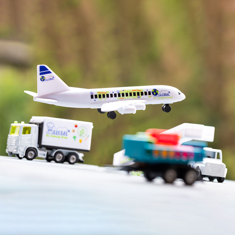 Flugzeuge von siku – Verkehrsflugzeuge & Space Shuttle Modelle